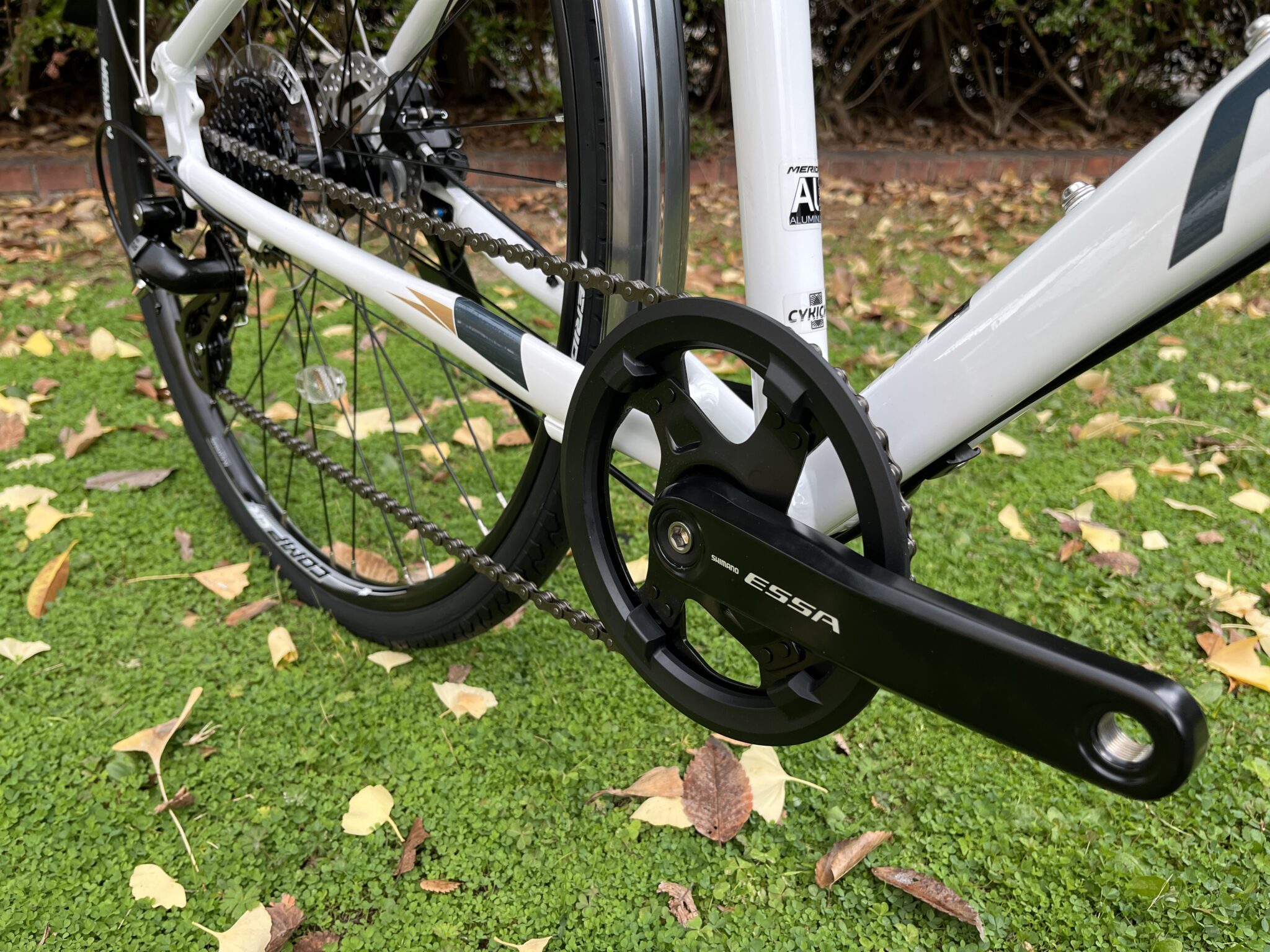 自由奔放！メリダ クロスウェイ300-Dのご注文頂きました。 - CYKICKS|名古屋の自転車屋サイキックス