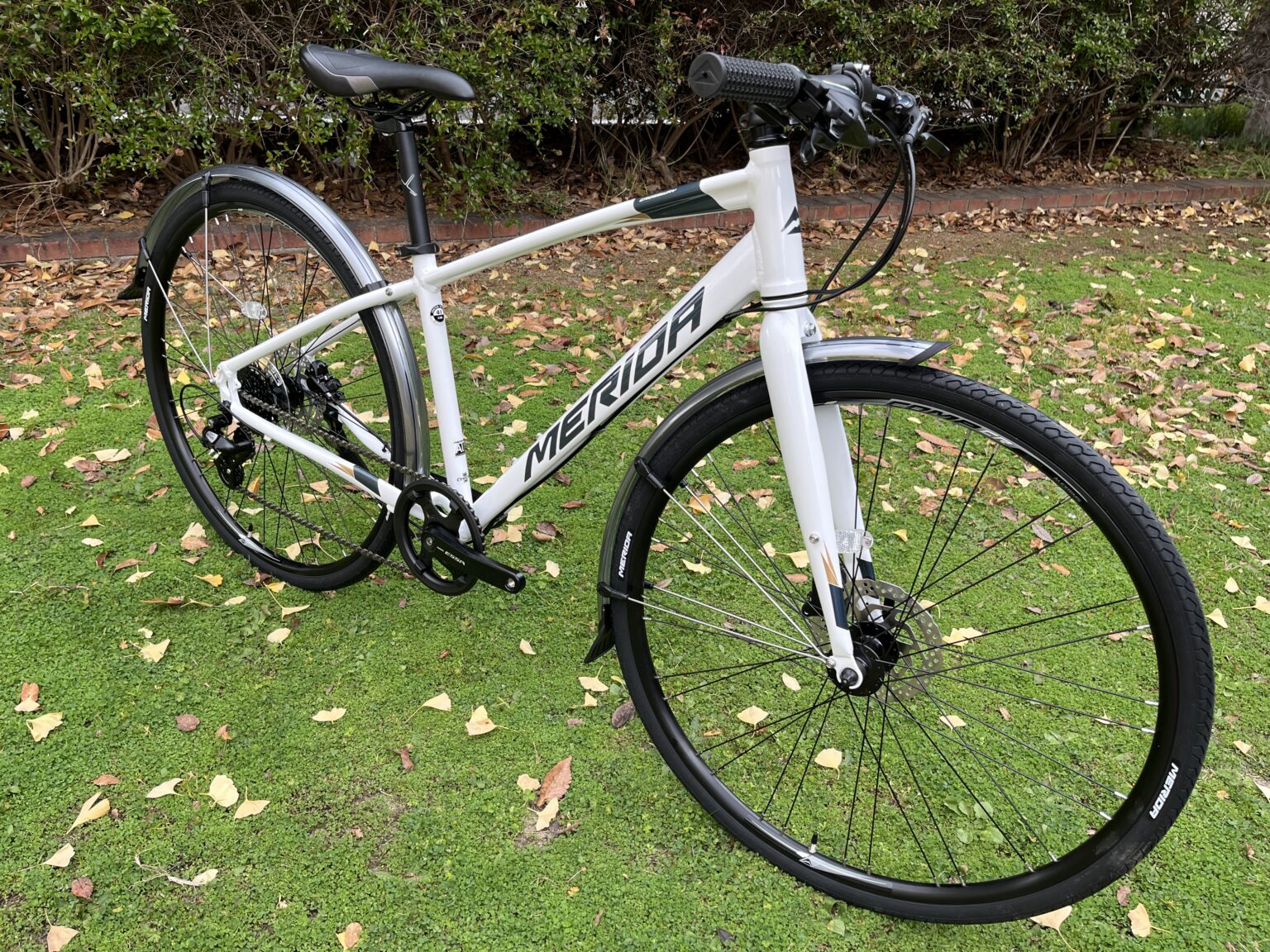 自由奔放！メリダ クロスウェイ300-Dのご注文頂きました。 - CYKICKS|名古屋の自転車屋サイキックス